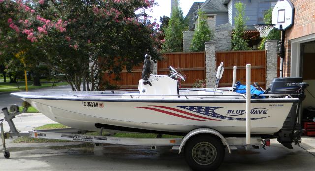 AutoBoing - Dallas Car Store (2006 Blue Wave 180 Classic)