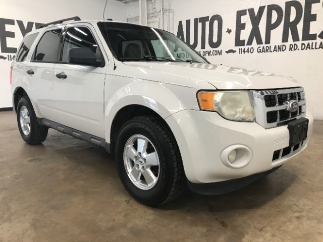 AutoBoing - AUTO EXPRESS (2009 Ford Escape)